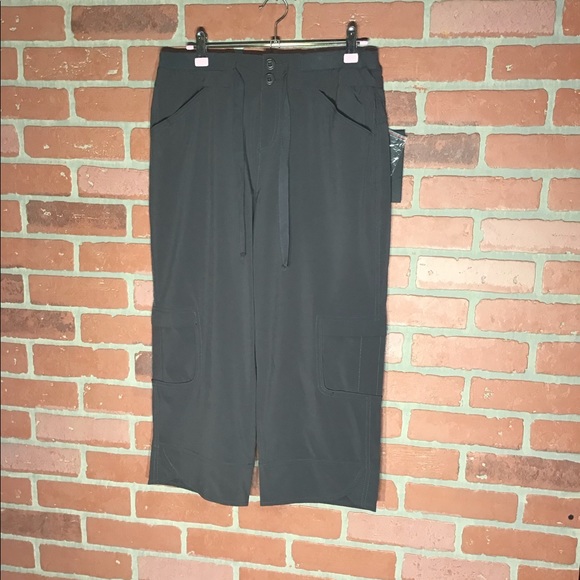 intro. | Pants & Jumpsuits | Intro Love The Fit Sporty Cargo Capri ...